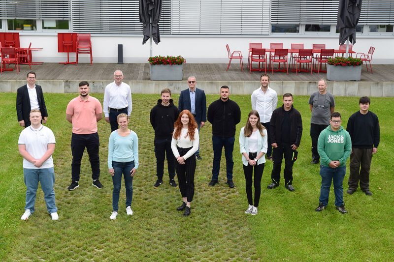 Ein Stück Sicherheit: 15 Azubis starten bei Lupp ins Berufsleben – Lupp ...